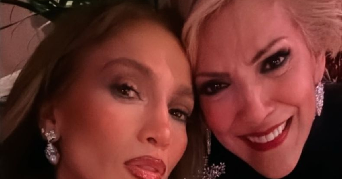 Лопес влаштувала у Лас-Вегасі вечірку з нагоди 80-річчя мами- Афіша bigmir)net